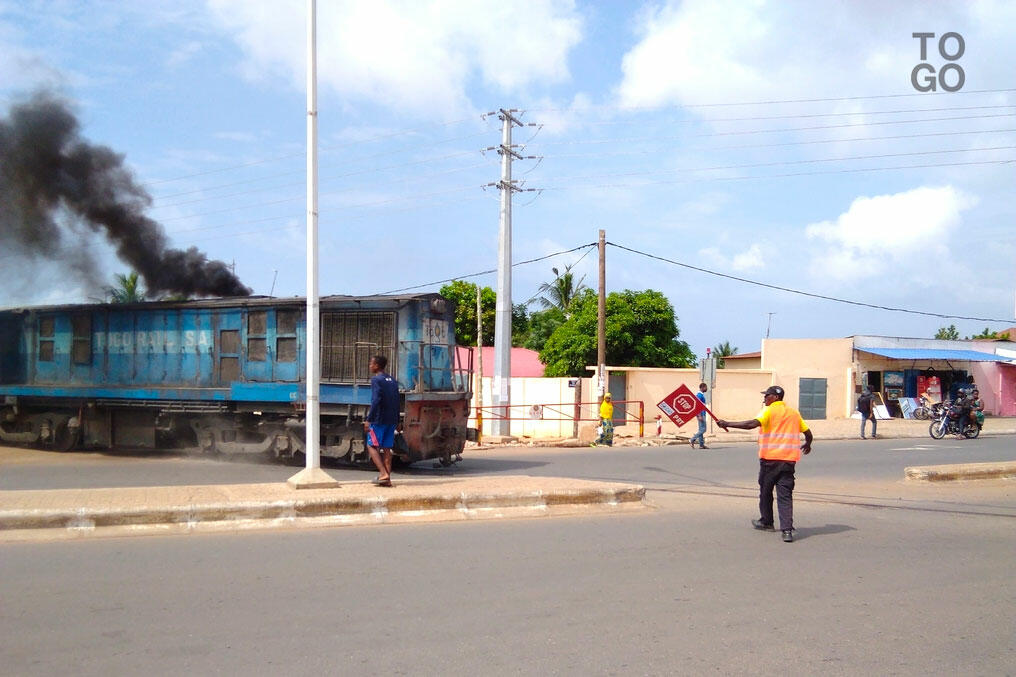 Un train peut en cacher un autre - République Togolaise